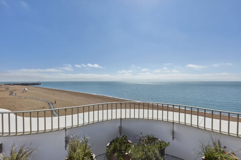 New Homes - Folkestone Harbour and Seafront